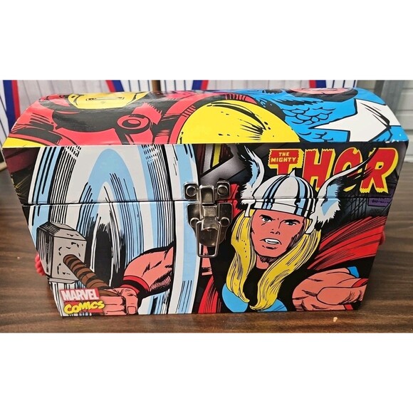 Marvel | Toys | Marvel Comics Comic Book Chest Qoth Latch Thor Captain ...